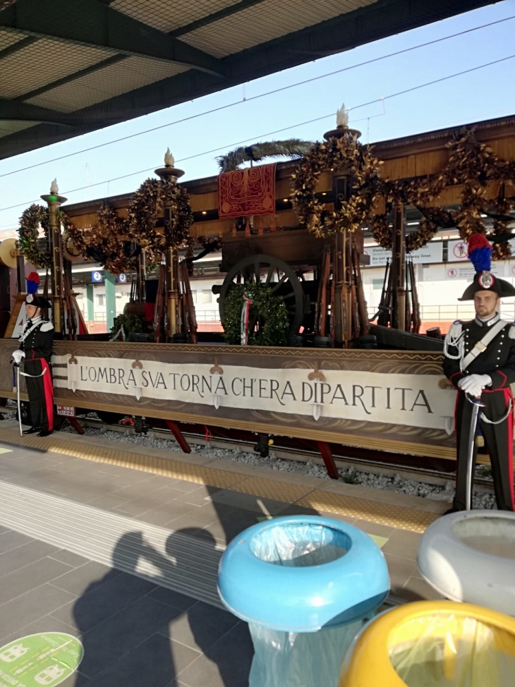 Quindici Molfetta - Omaggio degli Eredi della storia di Molfetta al ... Quindici Molfetta - Omaggio degli Eredi della storia di Molfetta al ...