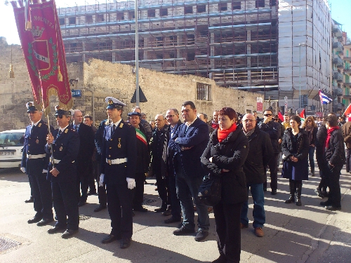Quindici Molfetta - Truck Center, Molfetta ricorda le vittime della ...